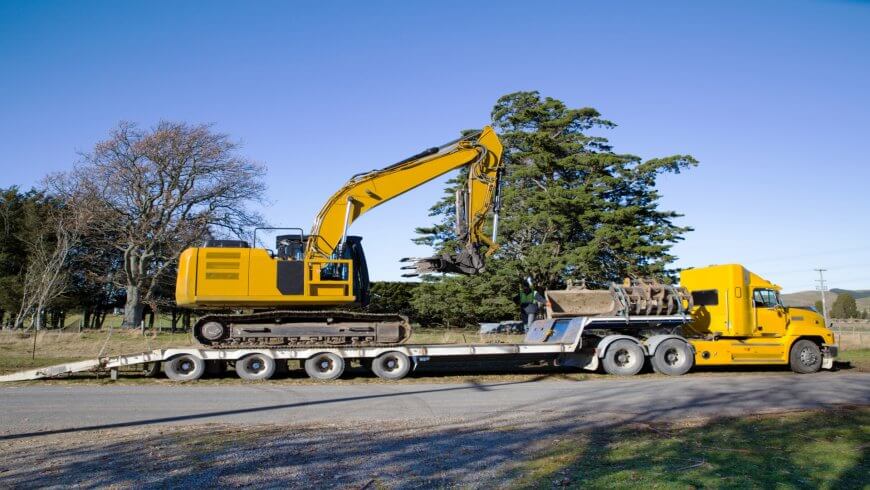 5 Tips To Transport Heavy Equipment Successfully - Acquisition ...